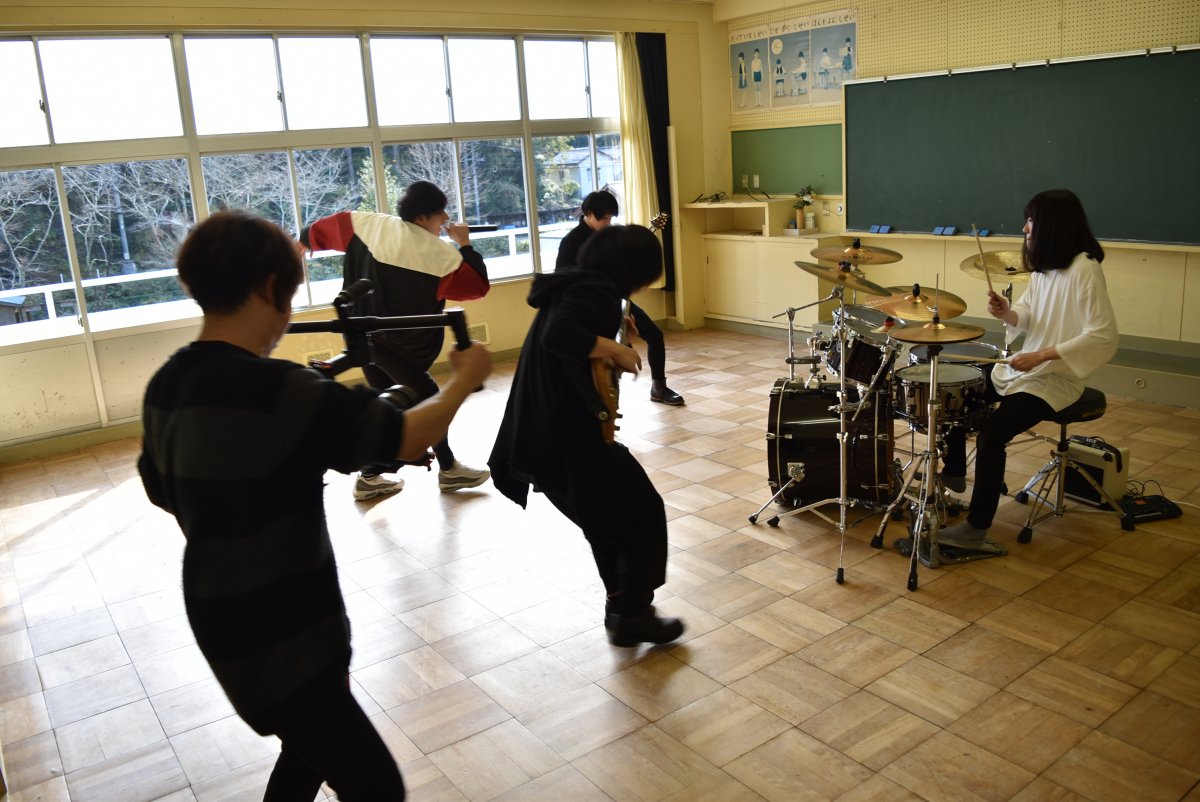 インディーズバンド「Desire for Escape」のミュージックビデオ撮影を支援しました！｜新着情報｜岡崎フィルムコミッション